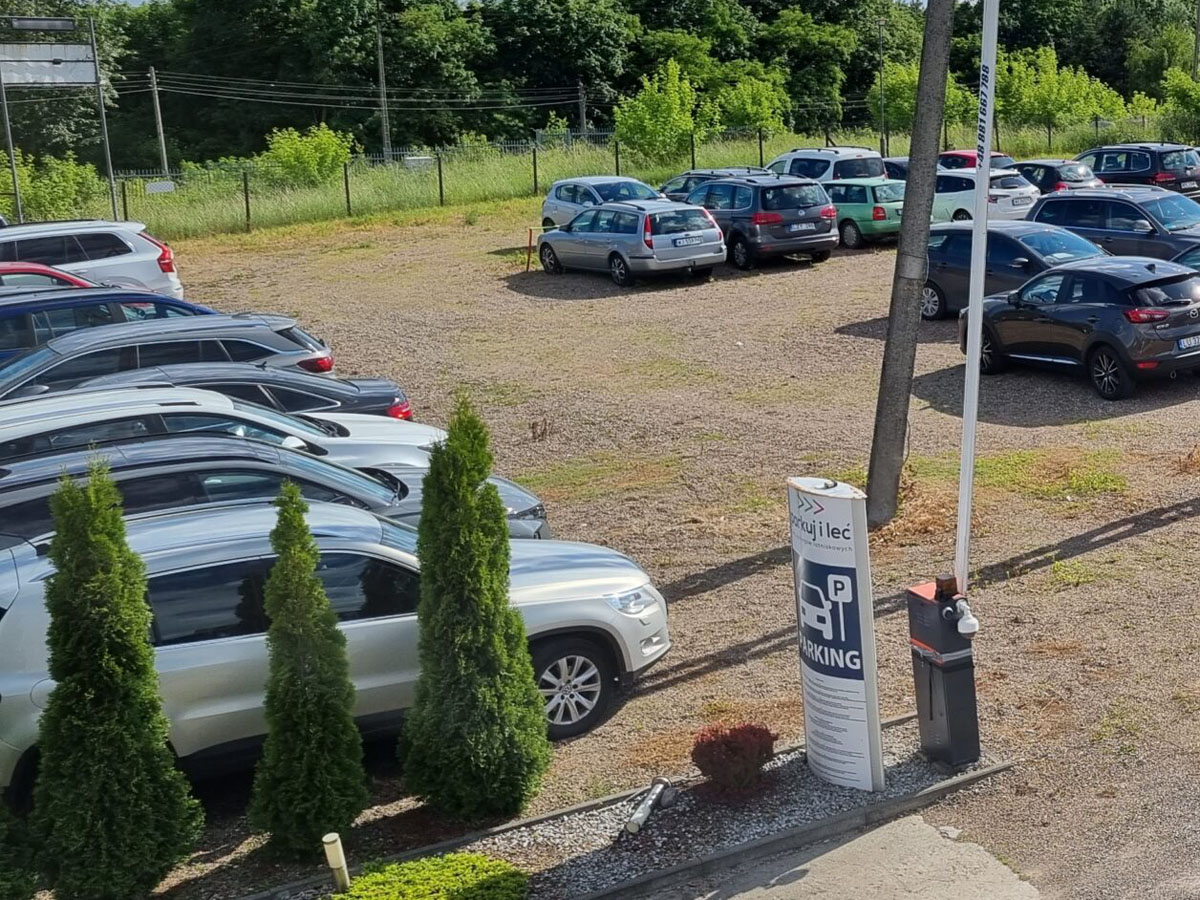 Parking Przy Lotnisku Warszawa Modlin